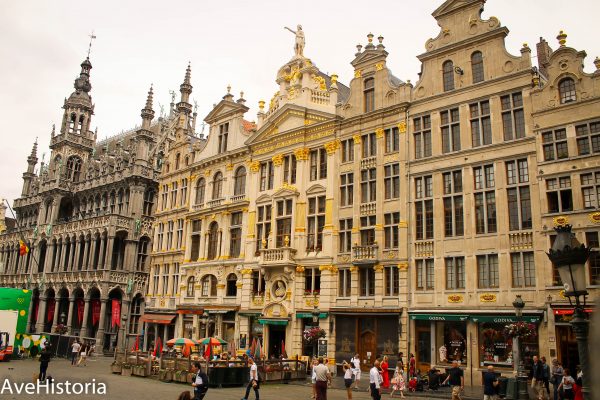 Bruxelles sau pasarea phoenix | AveHistoria